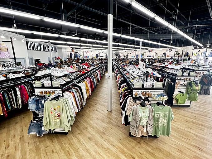 Jackpot! This aisle is a runway of hidden gems&mdash;sneakers, tops, and jeans galore! It&rsquo;s like a treasure hunt with a stylish payoff.