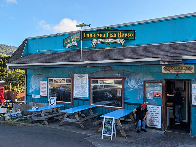 Blue as the ocean itself, Luna Sea's welcoming facade features outdoor picnic tables where lucky diners can feast while breathing in that refreshing coastal air.