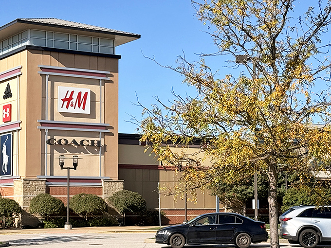 The grand entrance to St. Louis Premium Outlets welcomes bargain hunters with the promise of retail therapy that won't require actual therapy for your credit card afterward.