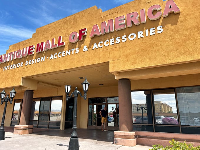 The sun-drenched facade of Antique Mall of America stands like a treasure chest in the desert, promising vintage delights within its walls.