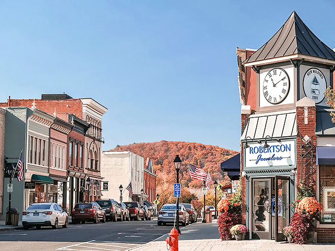 Look at those autumn hills embracing downtown like a warm New England hug &ndash; pure postcard perfection.