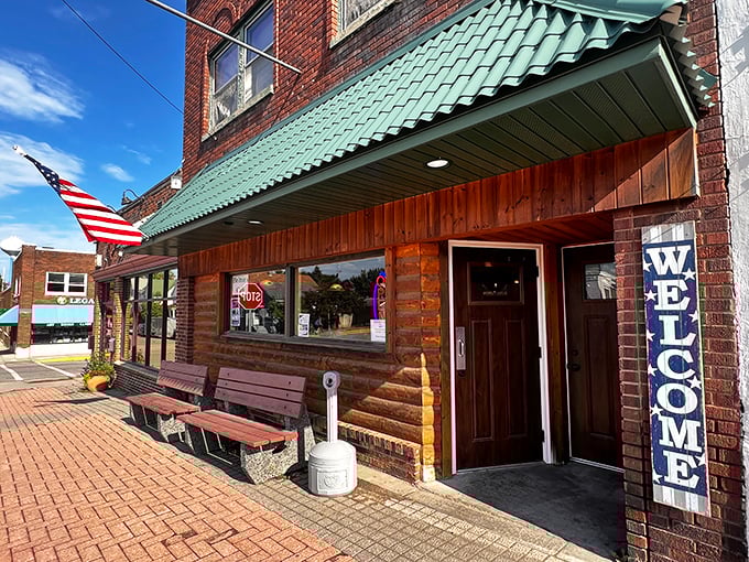 The classic brick exterior of Britton's Caf&eacute; welcomes you like an old friend, complete with wooden benches perfect for post-pancake people-watching.