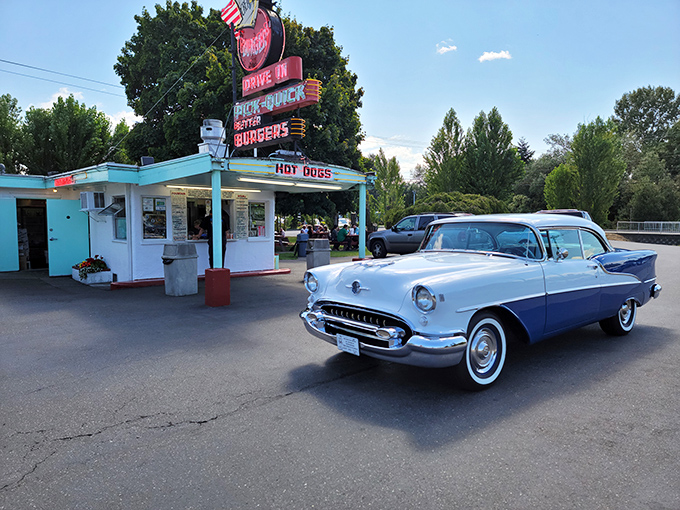 Time travel doesn't require a DeLorean&mdash;just a drive to this turquoise time capsule where classic cars and classic burgers create the perfect nostalgic pairing. 