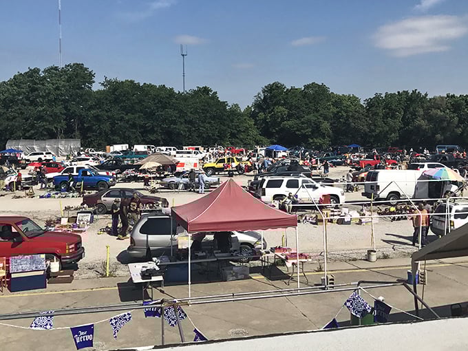 Another perfect weekend under the Missouri sun, where hundreds of vendors create a patchwork quilt of commerce.