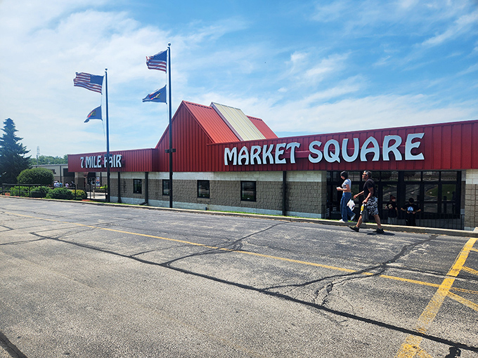 Ready to shop till we drop at this massive market! Time to explore for hidden gems and great bargains. Let's go!