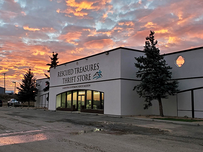 Sunset paints the sky above Rescued Treasures, proving that even thrift stores can have their Hollywood moment. Dramatic entrance guaranteed.