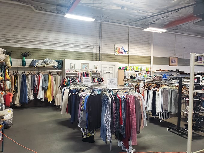 Welcome to treasure-hunting paradise! Angel View's spacious interior promises adventures where your wallet stays as happy as your shopping bags.