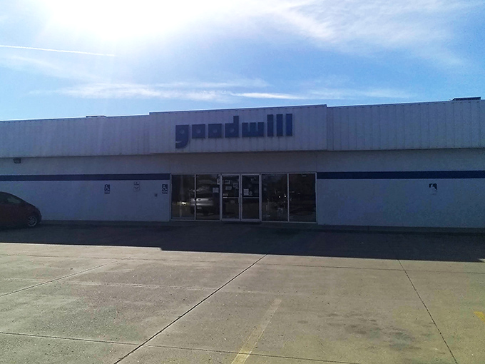Now this is a treasure hunt! Stepping into this Wichita Goodwill is like entering Narnia for fantastic, wallet-friendly finds. Let the bargain-sleuthing begin!