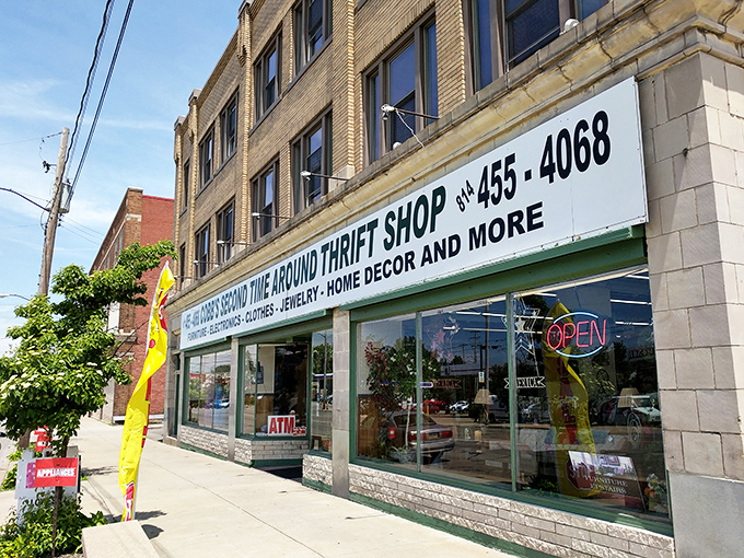 The unassuming storefront of Cobb's beckons with promises of hidden treasures &ndash; like a speakeasy for bargain hunters where the password is "thrift."