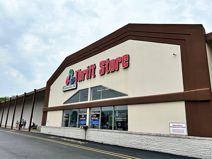 The retail equivalent of finding a $20 bill in your winter coat pocket. CommunityAid's exterior promises treasure hunting of the highest order.