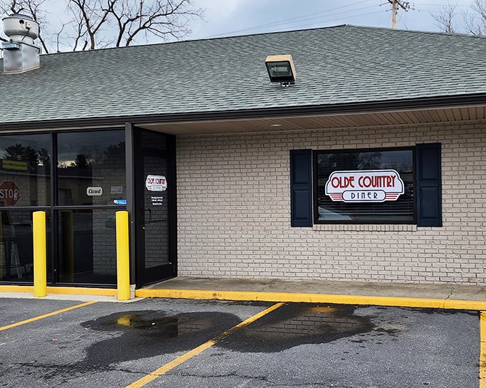 The unassuming brick exterior of Olde Country Diner proves once again that culinary treasures often hide in plain sight. No fancy frills needed when the food speaks volumes.