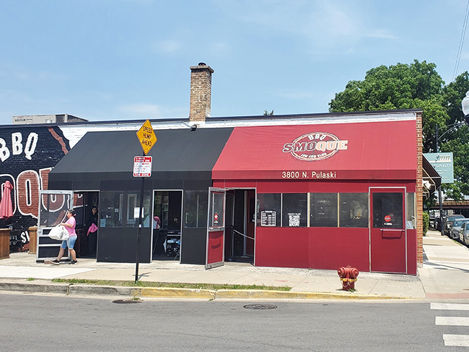 The unassuming red awning of Smoque BBQ on Pulaski Road hides Chicago's worst-kept barbecue secret. Smoke signals that beckon from miles away.