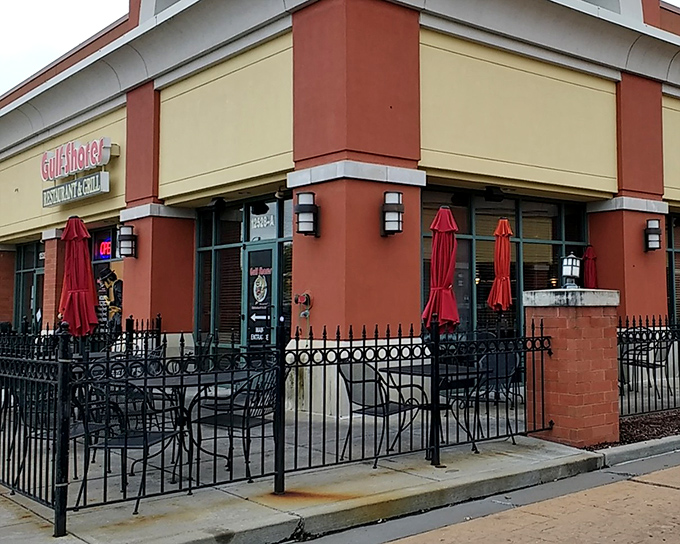 Another angle proves this place means business about bringing Gulf vibes to the Gateway City.