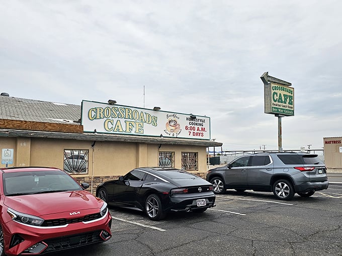 Where luxury cars meet comfort food &ndash; Crossroads Cafe's parking lot tells you everything: this place transcends social strata when it comes to good eating.
