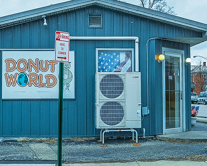 With its green storefront and old-school Donut World sign, this spot proves you don&rsquo;t need bells and whistles to make unforgettable donuts.