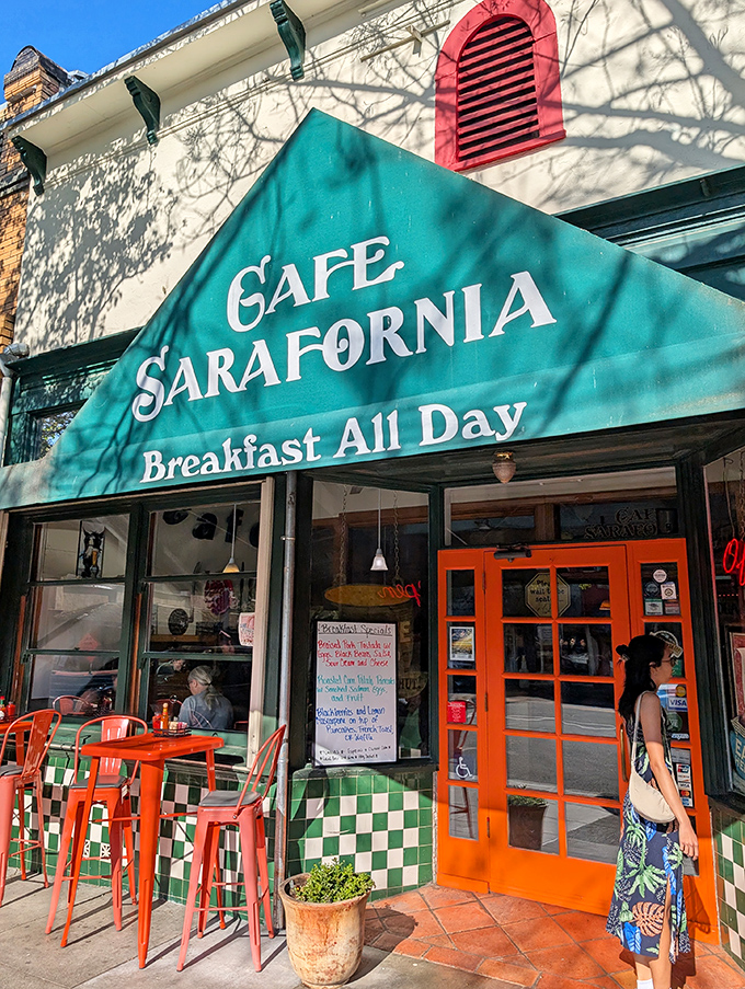 The iconic green awning and cheerful orange chairs of Café Sarafornia beckon like an oasis in wine country. Breakfast paradise found!