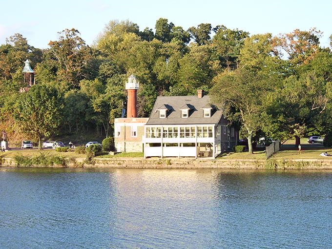 Like a New England postcard that somehow landed in Philadelphia, the Lighthouse at Turtle Rock stands proudly along the Schuylkill River, defying geographical expectations.