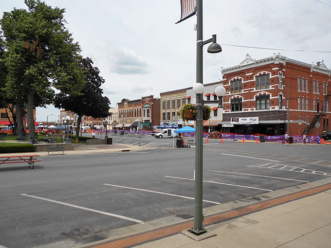 Downtown Oskaloosa's square buzzes with community energy during festivals, proving that entertainment doesn't need a big-city price tag to create big-time memories.