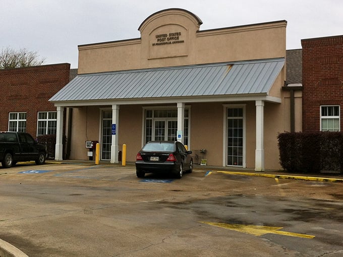 The St. Francisville Post Office might not deliver Hogwarts acceptance letters, but it does distribute small-town charm by the bucketful.