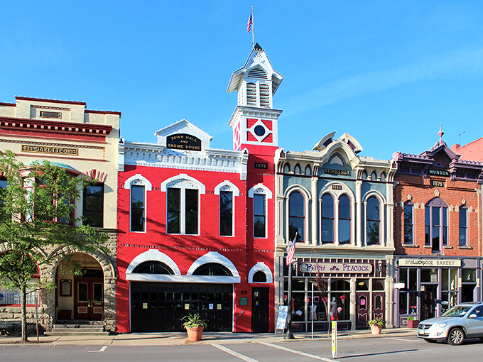 Medina's historic downtown looks like it was plucked straight from a Hallmark movie set. The vibrant red building with its distinctive tower stands as the square's crown jewel.