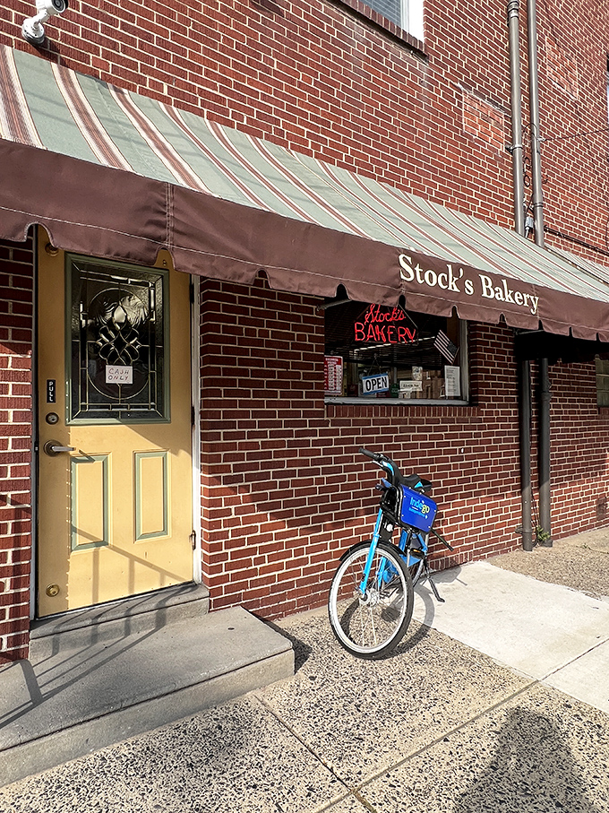 The unassuming brick fa&ccedil;ade of Stock's Bakery hides Philadelphia's worst-kept secret: buttercake that would make angels weep with joy.