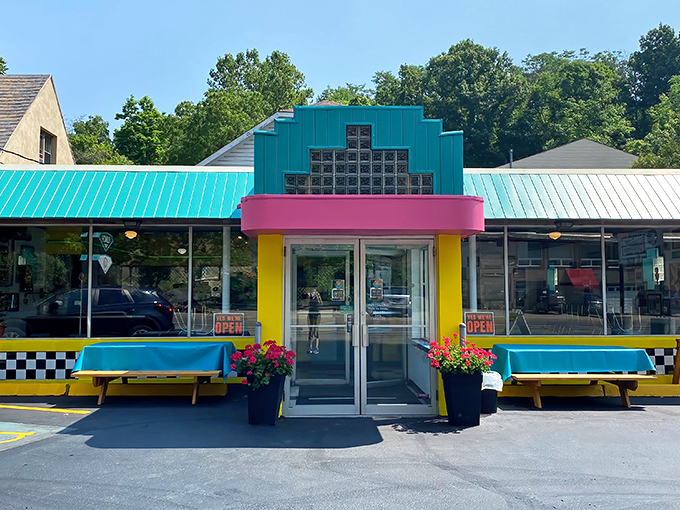 The turquoise roof and pink trim of Valliant's Diner shout "mid-century magic!" before you even taste a bite. This Pittsburgh landmark promises nostalgic comfort with modern flair.