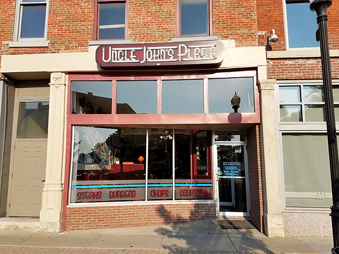 The unassuming brick fa&ccedil;ade of Uncle John's Place hides culinary treasures that would make even the most jaded food critic weak at the knees.