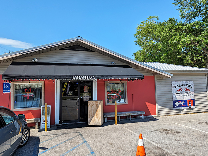 You&rsquo;ve arrived at the promised land! Under this awning, Mississippi magic happens: true Southern comfort food that makes a road trip worthwhile.
