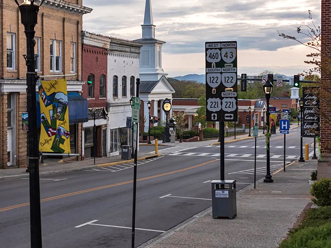 The quintessential American main street &ndash; where traffic lights change at their own leisurely pace and mountains provide a stunning backdrop to daily life.