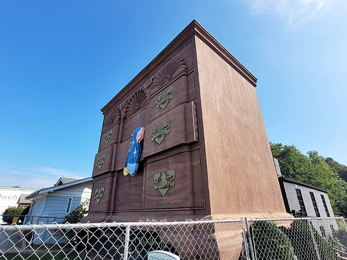 Standing tall against the blue sky, this mammoth dresser makes you wonder if Paul Bunyan is missing his bedroom furniture. The ultimate symbol of High Point's furniture legacy!