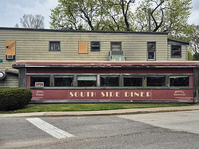 The crimson facade of South Side Diner isn't just a restaurant&mdash;it's a time portal disguised as a lunch counter. Indiana comfort at its most authentic.