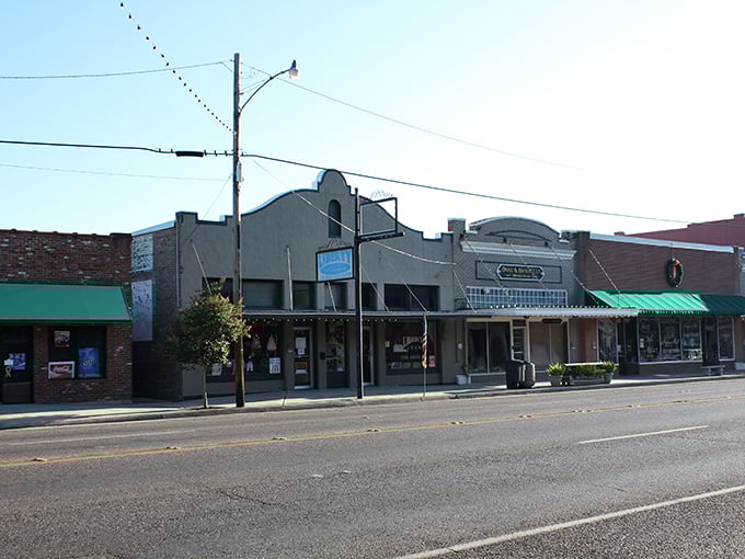Downtown Ponchatoula's historic brick buildings aren't just pretty facades&mdash;they're treasure chests waiting to be unlocked by curious antiquers and history buffs alike.