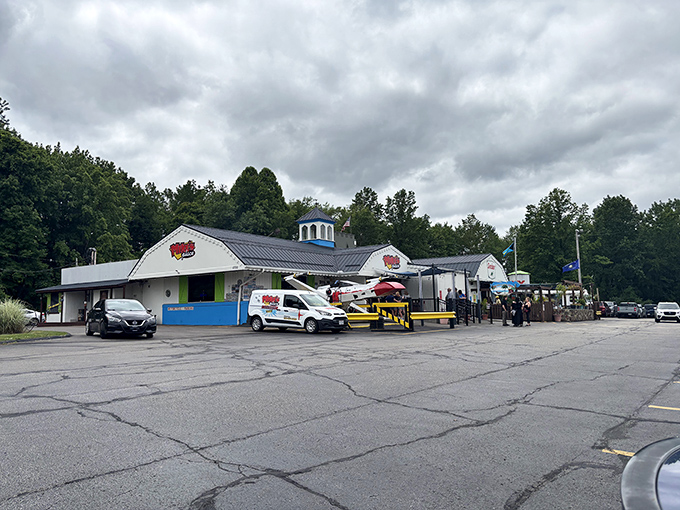 From afar, this spot invites you in with the promise of hearty Reuben sandwiches that satisfy like no other.