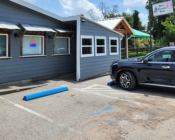 Mel's Country Cafe sits ready to ambush your appetite with honest Texas cooking and zero apologies for portion sizes.