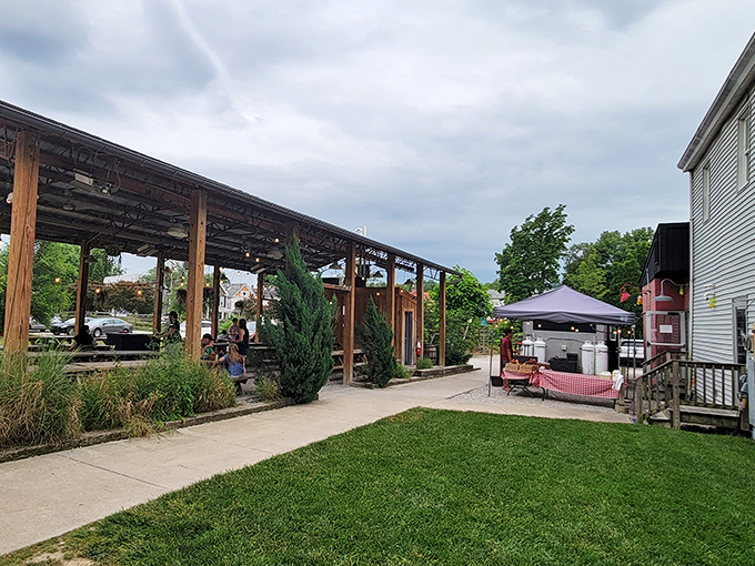 Where barbecue dreams come true &ndash; Eli's outdoor seating area offers the perfect backdrop for meat-induced euphoria under Cincinnati skies.