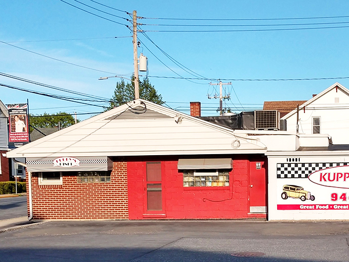 The unassuming exterior of Kuppy's Diner stands like a time capsule on Middletown's Brown Street, its red and brick fa&ccedil;ade promising comfort food treasures within.