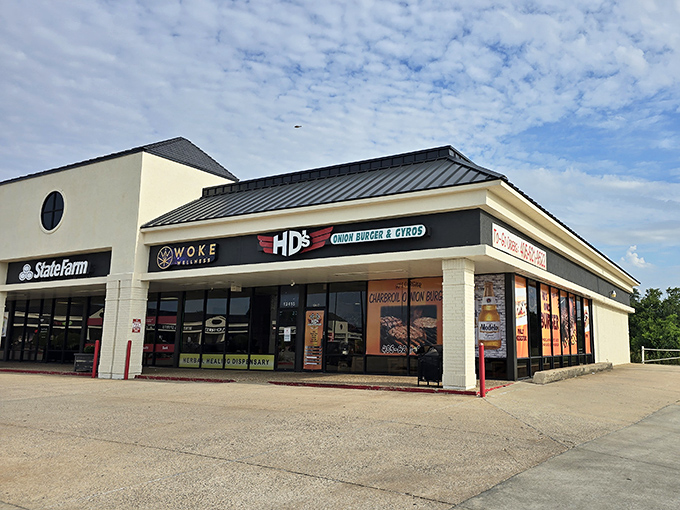 Sometimes the best treasures come wrapped in strip mall packaging &ndash; HD's proves that theory deliciously right.
