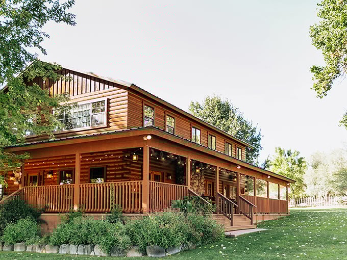 The rustic log cabin exterior of DA Ranch looks like Montana vacationed in Arizona and decided to stay.