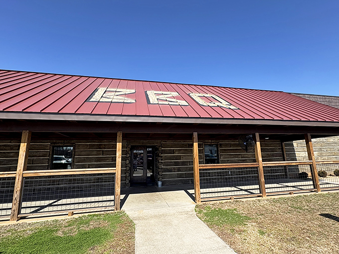 That red roof isn't just a landmark &ndash; it's a beacon calling hungry souls to barbecue salvation.
