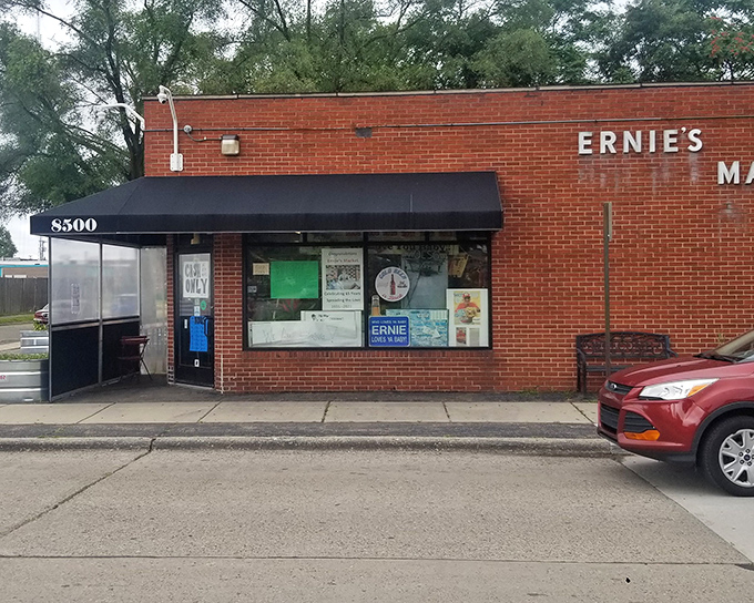 No fancy awnings needed when what's inside has locals lining up before the doors even open.