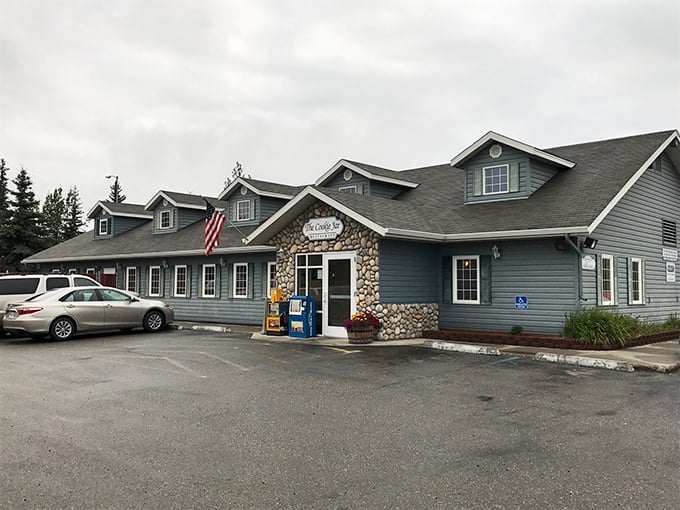 Alaska's flag flies proudly outside this blue-sided sanctuary of breakfast delights, where locals have been fueling up before facing the northern elements for years.