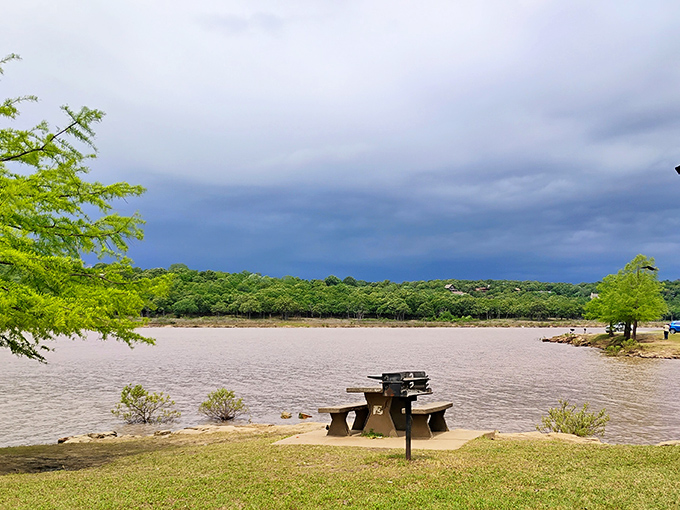 Wide open spaces that whisper "put down that phone" &ndash; Keystone's lakeside views offer the kind of natural therapy no app can provide.