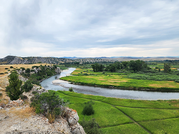 Mother Nature's masterpiece unfolds as rivers converge, creating the beginning of an aquatic highway that would make Lewis and Clark reach for their journals.