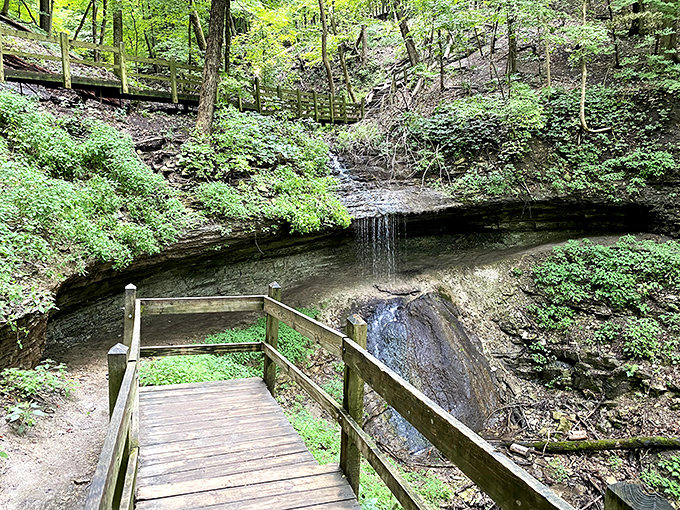 Nature's own spa treatment: Bridal Veil Falls cascades gently over ancient limestone, creating a serene soundtrack that no meditation app could ever replicate.