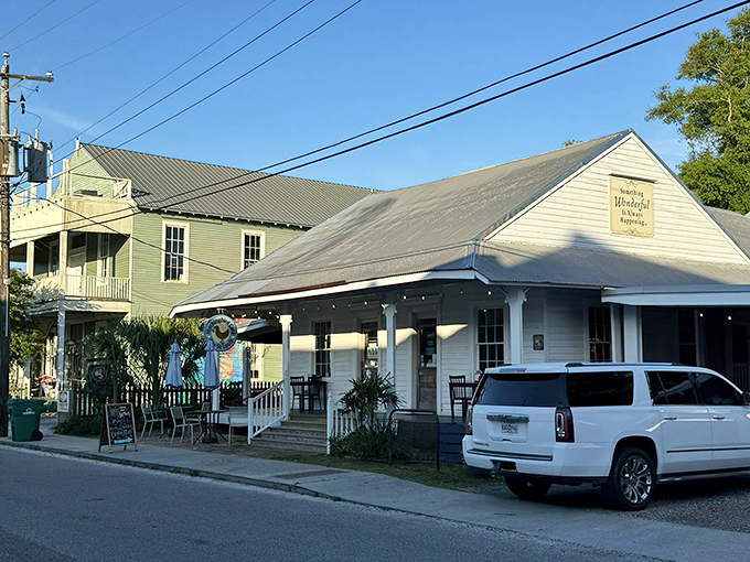Bathed in golden hour light, this charming facade has welcomed hungry pilgrims seeking burger nirvana for years.