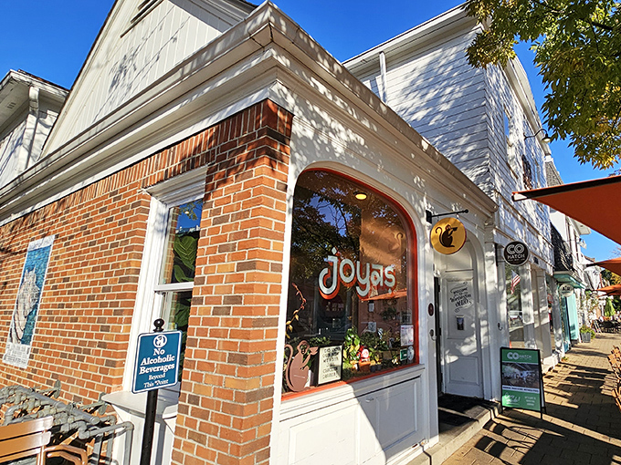 Brick, charm, and breakfast dreams come true at this corner spot in Worthington. The arched doorway practically whispers, "Come in, hungry traveler."