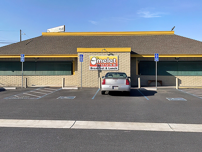 The unassuming exterior of Omelet House in Stockton hides culinary treasures within. Like finding a Picasso at a yard sale, the surprise awaits inside.