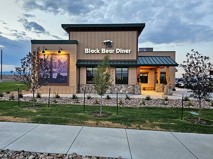 Black Bear Diner brings mountain lodge vibes to the prairie, proving comfort food tastes better under a pitched roof.