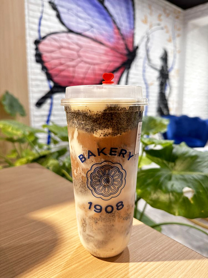 This black sesame cheese foam tea isn't just a drink, it's a layered experience &ndash; like the best movie with a surprise ending in every sip.