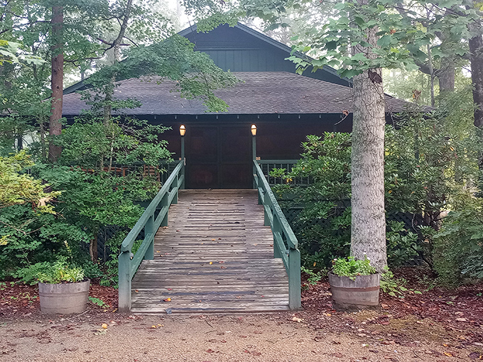 This woodland cabin with its welcoming footbridge seems to whisper, "Leave your troubles on the other side&mdash;you're in Mentone now."